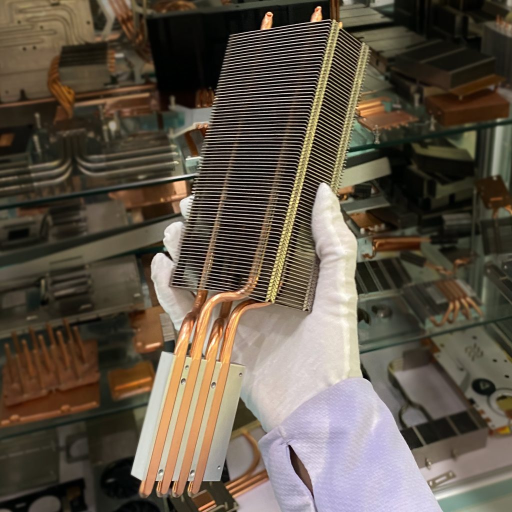Are Heat Sinks Universal? Understanding Their Specificity